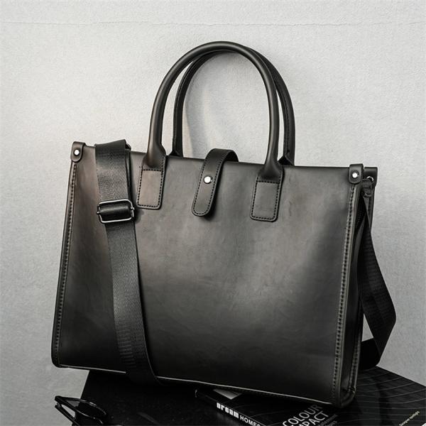 ☆new arrival ＊オシャレ男子バッグ♪女子バッグ◆サイズ　高さ:28cm/長さ:37cm/厚さ:7.5cm◆素材　合成皮革、合金、その他◆商品内容　バッグだけ※掲載しているサイズ詳細は商品より若干の誤差が生じる場合がございます。※...