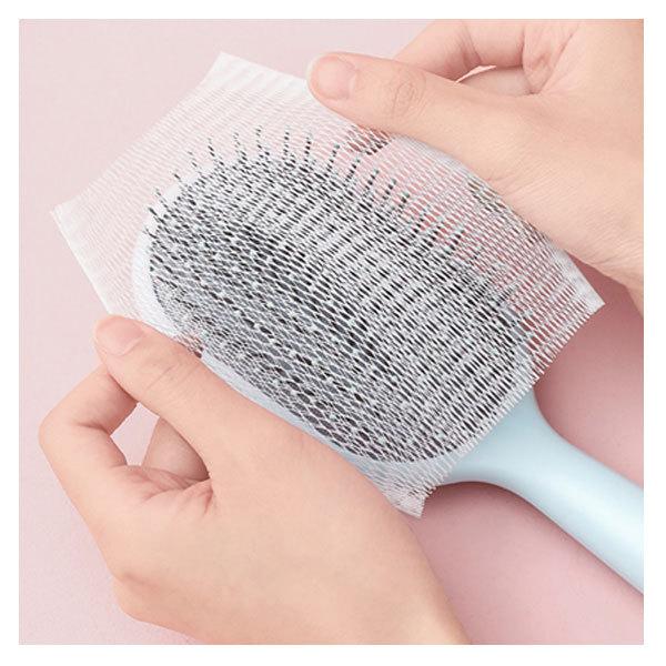 ヘアブラシを清潔に保つブラシネット。クッションコームやカーリングコームに使用できます。ブラシに絡まった髪を手で取るのはとても大変ですがネットを使えば簡単に絡まった髪をとることができます。ネットを引っ張って集めるだけでブラシが清潔になりいつで...