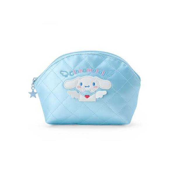 カラー/-/123889・本体サイズ：約幅19.5×奥行5.5×高さ14cm。主な材料・原料：PU、スチール、ポリエステル・ラウンド形の使いやすい形状。水色パールキルト生地。ファスナー式開閉。内側:オープンポケット1。内側:総柄デザインの部...