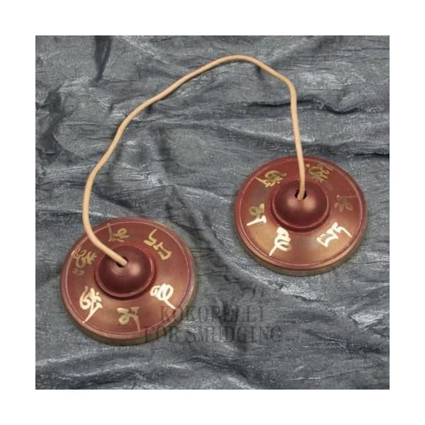 上級グレード品です。安価なインド製とは全くの別物です。厚みがあるのでとても重厚な音が出ます。直径:70mm　高さ:20mm　重量:約190g素材はセブンメタルと呼ばれる7種類の金属(金、銀、銅、鉄、水銀、錫、鉛)を 合わせたものを使用し、そ...