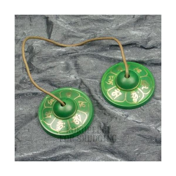 上級グレード品です。安価なインド製とは全くの別物です。厚みがあるのでとても重厚な音が出ます。直径:70mm　高さ:20mm　重量:約190g素材はセブンメタルと呼ばれる7種類の金属(金、銀、銅、鉄、水銀、錫、鉛)を 合わせたものを使用し、そ...