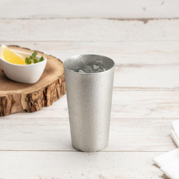 ビアカップ■サイズ：高さ115 × 直径61（mm）■箱サイズ：H70 × W130 × D80（mm）■重さ：220g (箱重量含む：321g)■容量：約200cc■マテリアル：本錫100％■製造：日本製 富山県高岡市ビールの味が際立つ本...