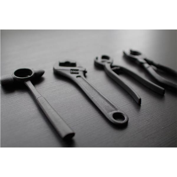 工具の栓抜き - スパナ 10060 / ハンマー 10061 / 釘抜き 10062 / ペンチ 10063■サイズ：【スパナ】幅55×厚10×高さ188(mm) 　　　　　【ハンマー】幅78×厚15×高さ178(mm)　　　　　【釘抜】...