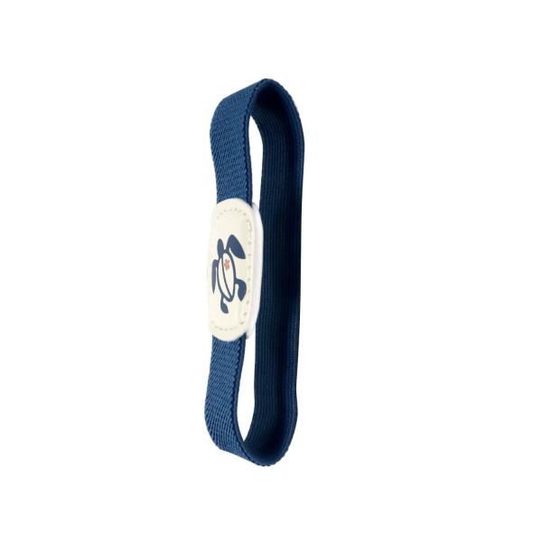 【特長】◎お弁当箱用ベルト。◎同シリーズの小判形お弁当箱など、ランチボックスをとめられます。◎一般的なお弁当箱のベルトとして使用できます。◎濃いブルーを基調としたハワイホヌ柄。◎ランチボックス「ALOHA GO!BENTO」シリーズのライン...