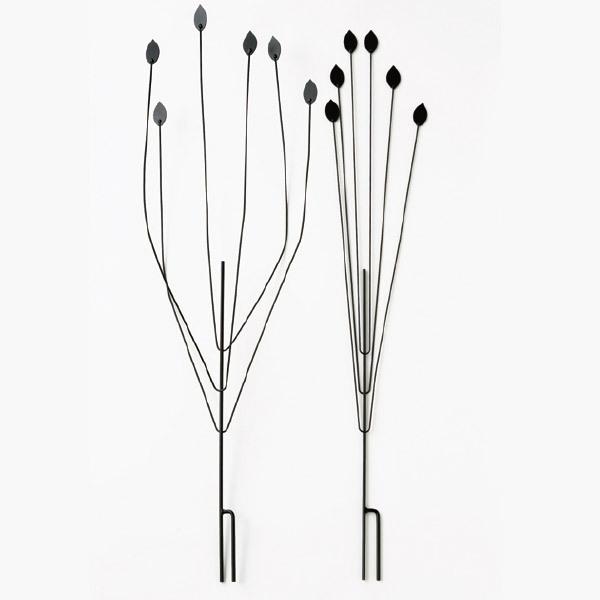 サイズ：H102cm 差込部12cm葉っぱをモチーフにした支柱。枝の部分は自由に折り曲げられオブジェとしても支柱にも使えます。【発送のご案内】■こちらの商品は「大型商品」または「同梱不可商品」となります■配送方法が異なりますので、他の商品と...