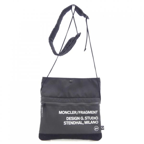 メーカ/ブランド：モンクレール ジーニアス　商品名：バッグ　通称：F209U5I70000　商品ランク：中古品B