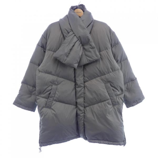 メーカ/ブランド：DE NEUVE　商品名：ダウンコート　商品ランク：中古品B