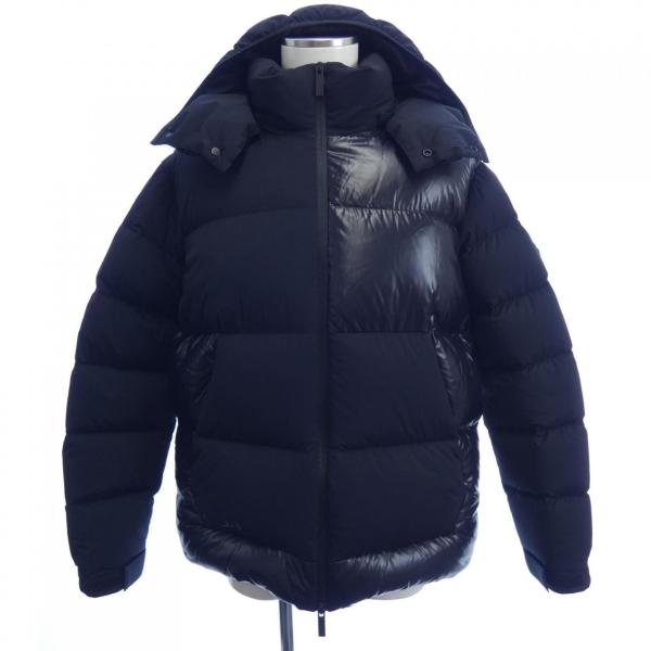 メーカ/ブランド：モンクレール　商品名：ダウンジャケット　商品ランク：中古品B