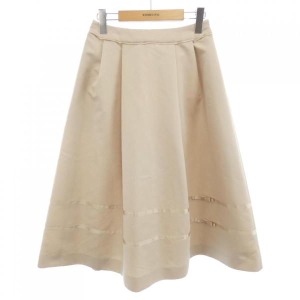 メーカ/ブランド：トゥービーシック　商品名：スカート　商品ランク：中古品B