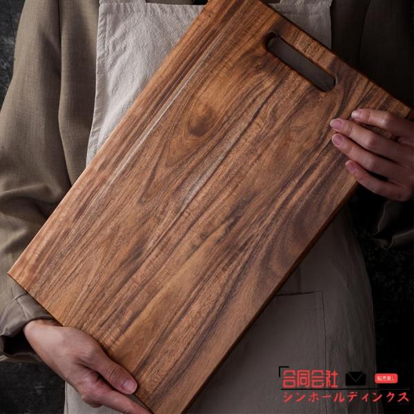 耐久性のあるソリッドウッドカッティングボード、ブロッキーなカッティングボード、大型ウッドカッティングボード、チーズソーセージボード、肉、チーズ、パン