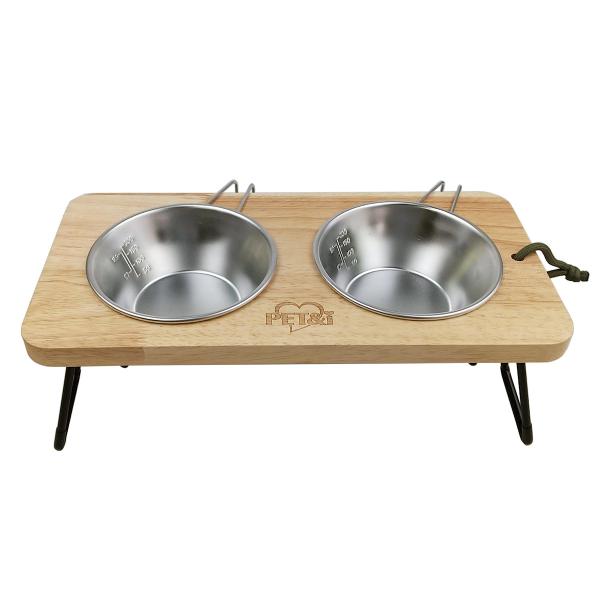 ペットとのお出かけやキャンプに最適。ステンレス製のシェラカップが2個付属。丈夫で衛生的。