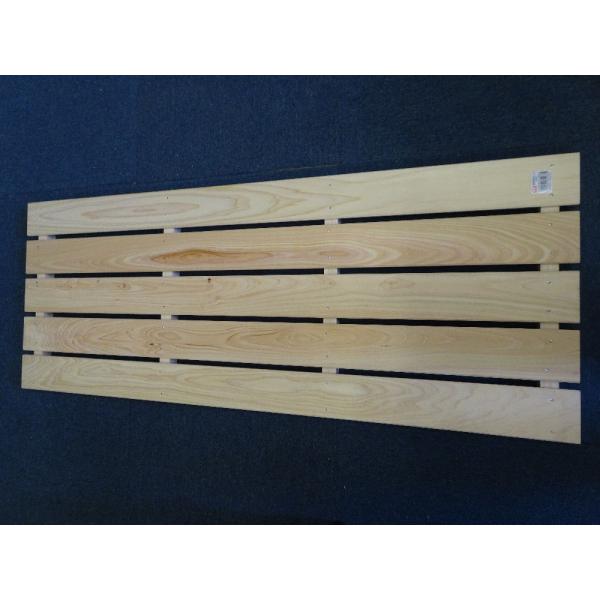 良質な国産桧材を使用しております。