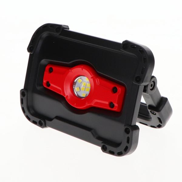 ＬＥＤライト＆広角灯だから広範囲を明るく照らせる！