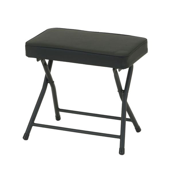 座面幅はゆったり４５ｃｍ。折りたためるチェアです。