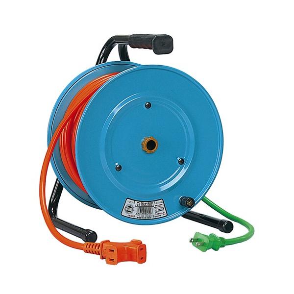 コンセントのみ持っていけるため、高所作業・移動作業に最適です。屋内用延長コード型電工ドラム。