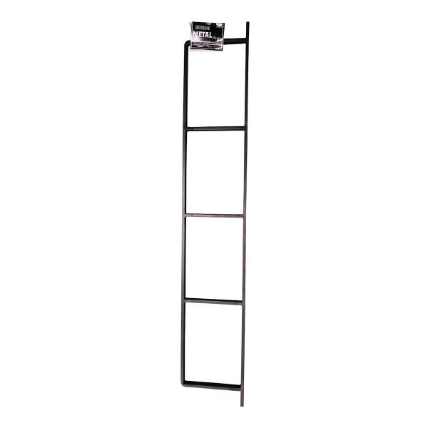 ラダー部に棚板をのせて固定するだけで壁面に棚を好きな段数（1〜4段）を作ることができる。