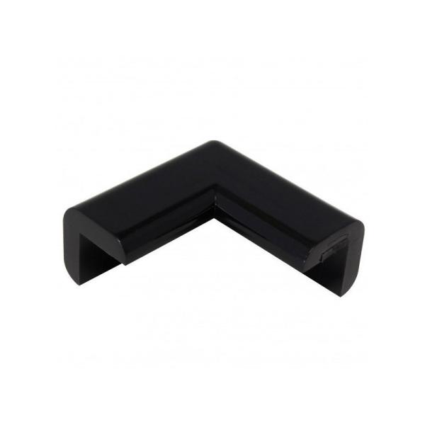 劣化に強い安心クッションコーナーSTRONG屋外の環境下で使用しても劣化しづらく長期間の使用が可能です。