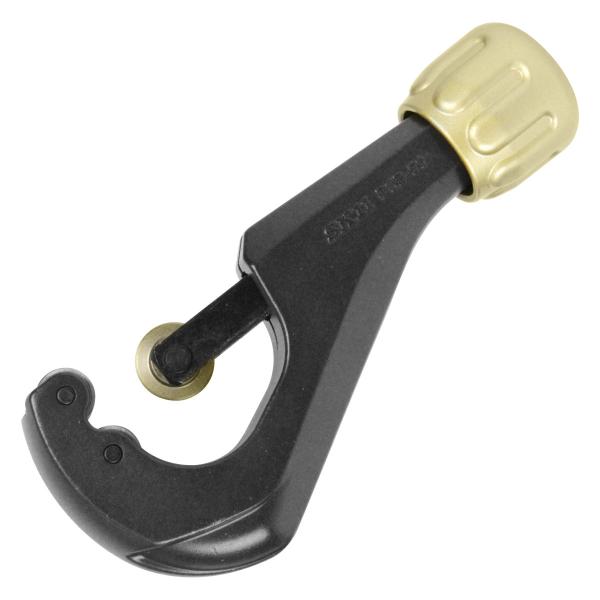 ステンレス管・鋼管も軽い力でラクラク切断できます。