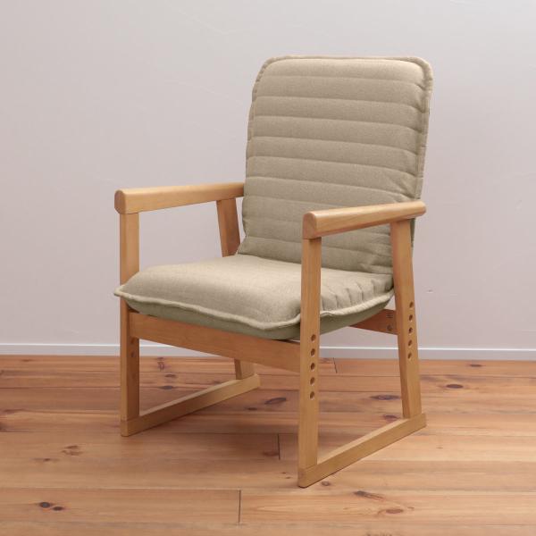 しっかりと背中を支えるミドルタイプ