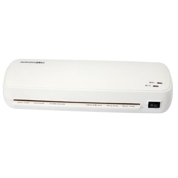 スイッチ１つで楽々　簡単操作ですぐラミネーター