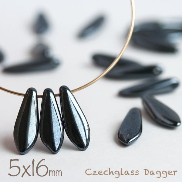 短剣のような形のチェコビーズです。ピアスやネックレス等アクセサリーや小物作りにおすすめです。サイズ：約5x16mm販売単位：約20個 ※不良品を考慮し少し多めにお入れしています。生産国：チェコ共和国ご返品について：不良品以外のご返品・ご交換...