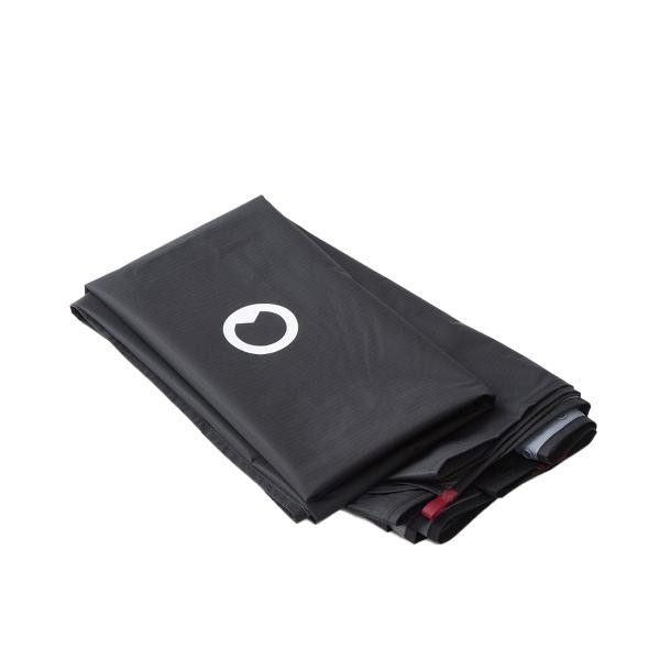 旅烏　ねぐらをもたない烏、定住せず旅から旅へと渡り歩く人・ 40L-50Lのバックパックごと身体を覆う道中合羽・ 前開きYKK SOFIXスナップボタン・ 細引取り付け用ループ×２・ 低山プリント素材 ：PERTEX SHIELD 15dn...