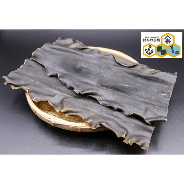 北海道産利尻昆布です。上品で澄んだ出しがとれる利尻昆布です。なべ物、吸い物としての出し昆布のほか、白身魚のこんぶ〆などにもご利用頂けます。食物繊維、ミネラルたっぷりの利尻こんぶを日々の食卓の一品としてぜひご利用ください。■原材料名：北海道利...