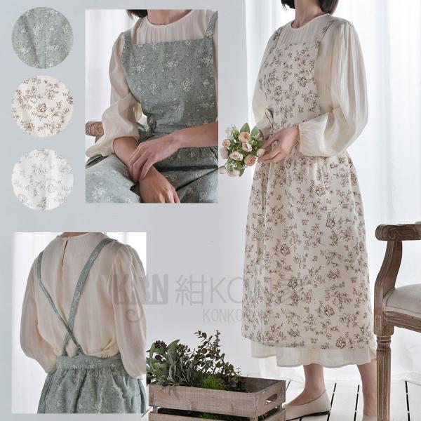 【発売日：2024年07月17日】【ギフトラッピング包装対象商品】花柄を散りばめた、落ち着いた雰囲気のコットンエプロン。お尻が隠れるデザインで、ウエスト回りにギャザーを施し、エプロンの裾がスカートのように広がりおしゃれに体型もカバーしてくれ...