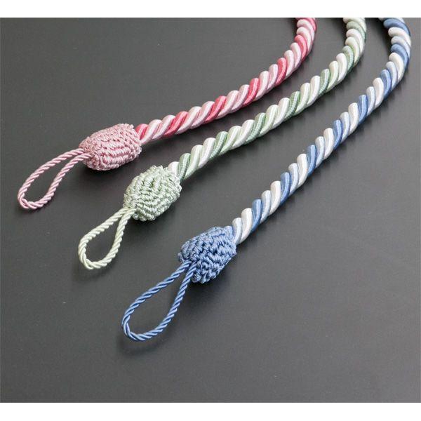 シンプルなロープタッセルながら美しい光沢感が上品なカーテンタッセルです。十分な大きさのタッセルでボリューム感もあります。カーテンに付属のタッセルを交換するだけでカーテンの雰囲気もガラッと変わりアクセントになります。サイズ：長さ（約65cm）...