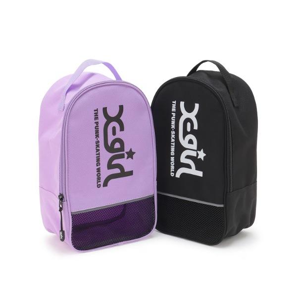 ロゴプリントがポイントになった軽くて大きめのシューズケースです。マチがしっかりついているので、上履きやレッスンシューズなどを収納できます。 下部はメッシュで切り替えた、脱ぎたての靴を入れても蒸れにくい仕様。 学校から習い事まで、幅広いシーン...