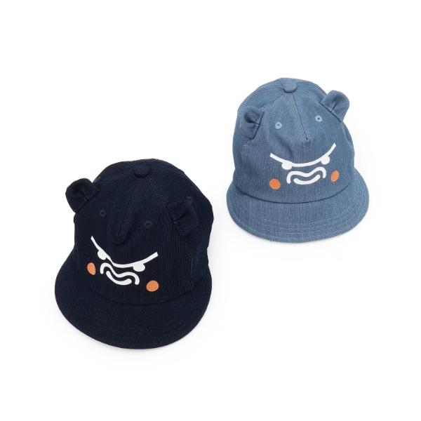 ファニーゴリラのお顔をデザインしたベビーキャップです。立体的なお耳がかわいいポイントになっています。 ゴム仕様のあご紐を備えており、落下しにくいのも魅力。 さまざまなコーデと相性が良く、デイリー使いにおすすめです。 内側にお名前を記入できる...