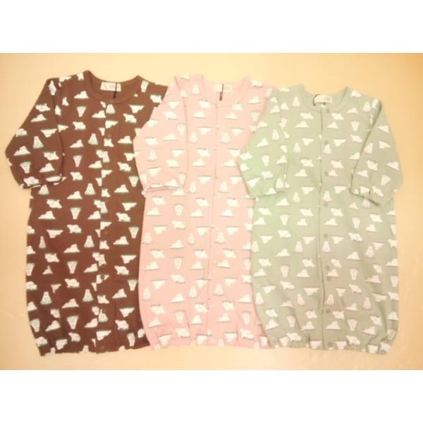 シロクマ親子のプリントが愛らしいツーウェイオールです股部分のボタンの留め方でパンツにもなる便利アイテムですご出産お祝いギフトプレゼントに最適です ●サイズ　50〜70cmフリー●カラー　15Ｌピンク/26モカチャ/43エメラルドグリーン