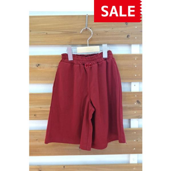 定価　2,300円(税別)サイズ：110cm/120cm/130cm素材 ：ニットポンチ（ポリエステル95％ポリウレタン5％）大人っぽいデザインのガウチョパンツ♪きれいめコーデにもおすすめ。ウエスト部分が総ゴムなので履きやすいです^^