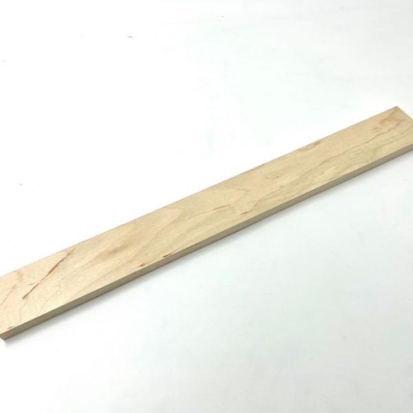 【寸法】厚み約11mm×幅約45mm×長さ約400mm【材料】北米産の無垢材のメープルです。【注意】天然木ですので、商品１点１点木目の具合が異なっています。【注意】天然木(無垢)ですので、工場出荷時には無かった、反り、割れなどが環境によって...