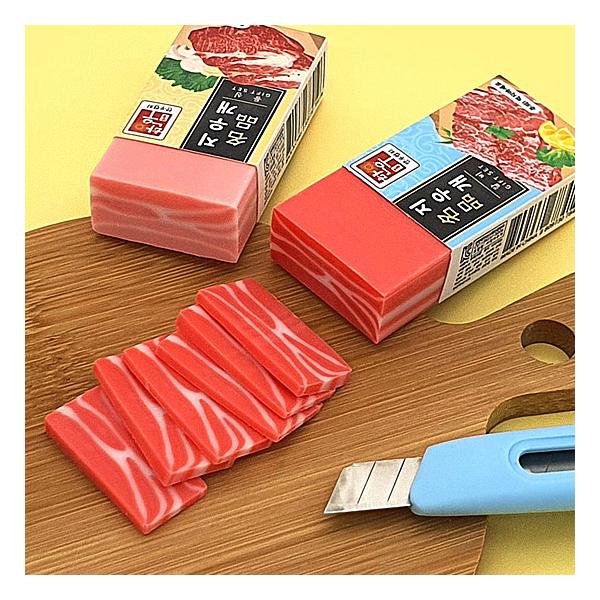 韓国国産肉の「韓牛（ハヌ）」を模した、面白い消しゴムです。日本の和牛と同じように、韓国でも国産の韓牛は、高級肉として贈答にも用いられます。この消しゴムは、その高級肉のパッケージのようなデザインが面白く、また、消しゴムそのものも、スライスして...