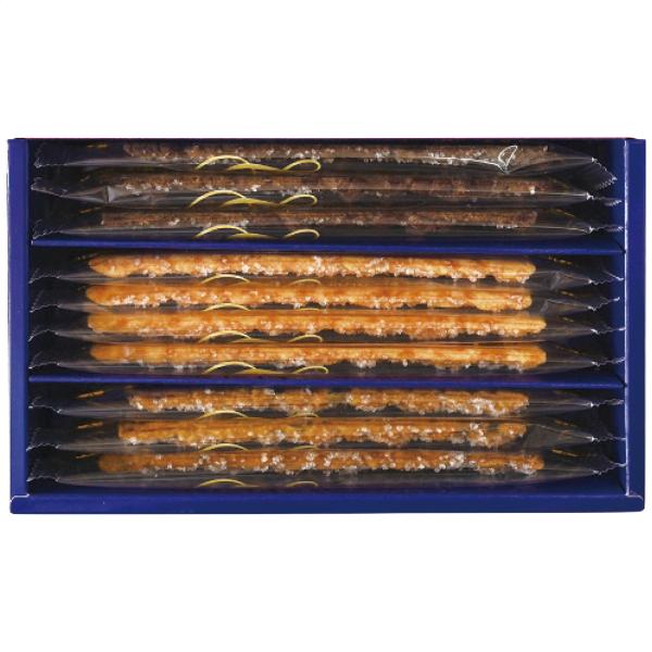 フレッシュバターをたっぷり使用した生地を幾層にも重ね、一枚一枚丁寧に焼き上げました。プレーン、チョコレート、アールグレイの3種類の味わいとサクッとした食感をお楽しみください。内容：プレーン4枚・チョコレート・アールグレイ各3枚箱サイズ：16...