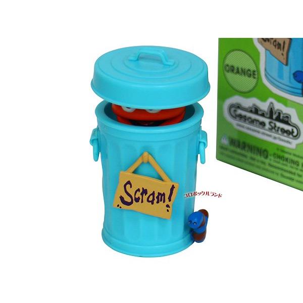 セサミストリート、オスカーのフィギュアです。以前に販売されていた希少品です。在庫限りで販売終了いたします。パーツの欠損・破損確認のため箱底部から開封検品しております。ご安心ください。サイズ(約)：高5.5cmｘ幅3cm／化粧箱10cmｘ5c...