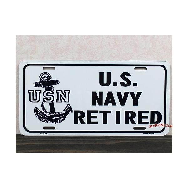 USA製のナンバープレートサイズのデザインプレートです。カラフルポップなデザインからアートなものまで200種類以上を販売しています。プレートにはフラットなものと凸凹したエンボス加工の２種類があります。余白のあるプレートは愛車のナンバーやお好...