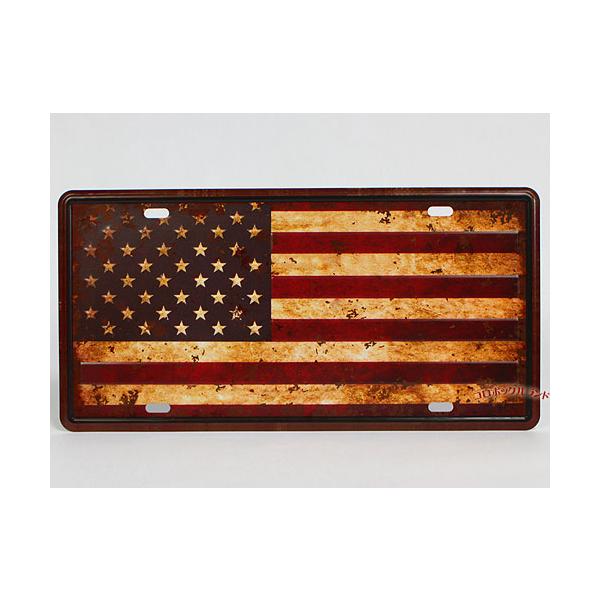 ナンバープレートモチーフのブリキ看板です。（新品）サビたように見える部分もプリントデザインです。ルート66やフラッグ、自由の女神など10種類以上販売しています。サイズ（約）：30.8cmｘ15.5cm／中国製デザイン：US Flag*こちら...