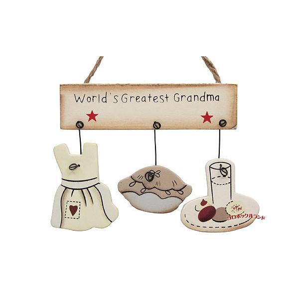 グランマキッチンをテーマにした壁掛プラキューです。軽量ですので押しピンなどでディスプレイできます。サイズ（約）：幅11.5cmｘ高10cm（壁掛ヒモ含まない）／USA輸入品木・鉄ワイヤー／中国製ペイントムラや擦れ、色トビなどのあるアメリカン...