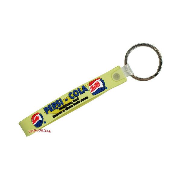 ペプシのキーリングストラップです。カギはもちろん、バッグやポーチのワンポイントにどうぞ♪ロゴや文字が立体的に加工されています。サイズ（約）：全長12cm／デザインC柔らかいPVC（塩ビ）ラバーで一部のロゴなどが立体的になっています。ご覧の環...
