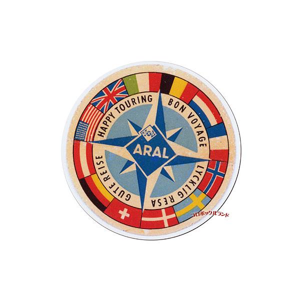 トラベルデザインの塩ビ製ステッカーです。（新品）トランクなどのキャリーケースや家具、家電などのワンポイントにどうぞ♪絵柄はかすれたようなビンテージデザインです。サイズ（約）：直径7.2cm／PVC製紙ではなく防水タイプのビニールステッカーで...