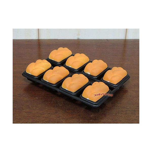 ベーカリーモチーフのマグネットです。可動部分はありません。キッチン雑貨や生活家電＆家具などをモチーフにしたマグネットです。細部まで表現されたコレクションしたくなるミニチュアシリーズです。パッケージ開封写真は別デザインを掲載しています。紙台紙...