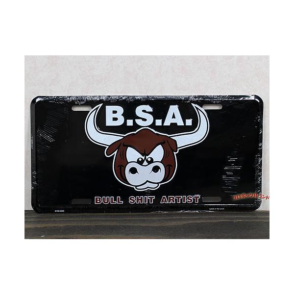 USA製のナンバープレートサイズのデザインプレートです。カラフルポップなデザインからアートなものまで200種類以上を販売しています。プレートにはフラットなものと凸凹したエンボス加工の２種類があります。余白のあるプレートは愛車のナンバーやお好...