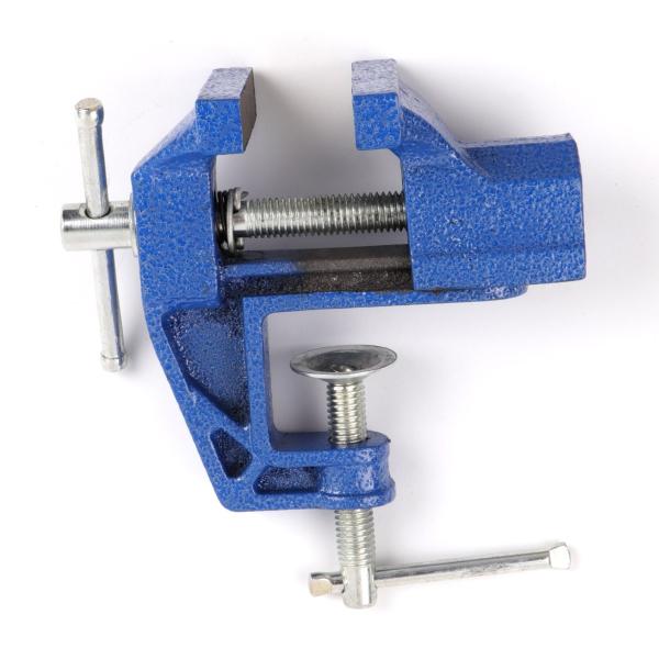 作業台などにクランプで取り付けるベンチバイスミニ60です。加工物を挟んで固定して、様々な加工ができます。趣味の模型から小さい加工物の工作にと作業台上での作業に適しています。