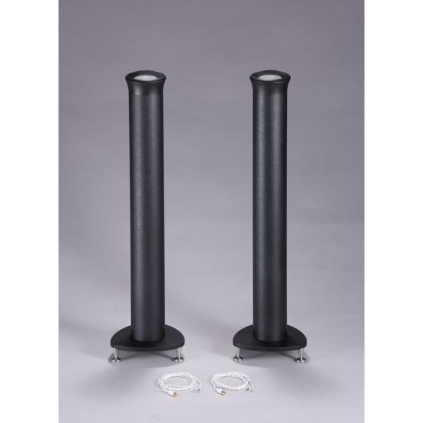 ［仕様］●スピーカー部本体：アルミパイプΦ100mm（ウレタン塗装）カラー：クリアシルバー ／ 鉄瓶風ブラックユニット：9cmフルレンジ　8Ω外形寸法：W218×H870mm重量：6.0kg／本付属部品：スピーカーケーブル2.5m × 2本