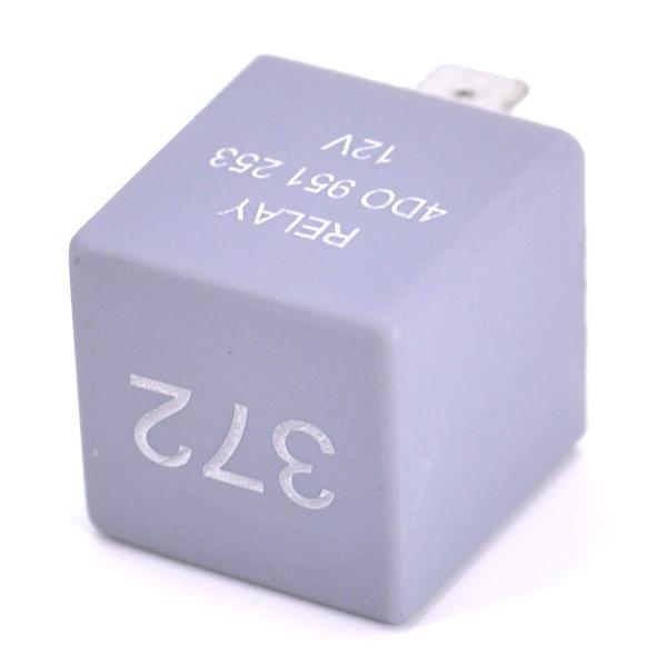 商品名:  CNUPSM Fuel Pump Relay #372 12V Compatible with Audi A4 A6 A8 Quattro S4 S6 Passat 4D0951253 4D0951253Aブランド: CNUPS...