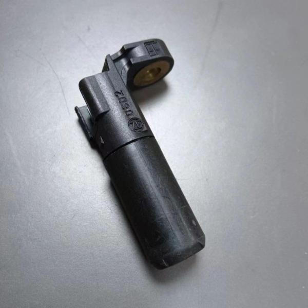 商品名: CHERISH-AUTO 1ピース OEM 0501314432 トランスミッションスピードセンサー Compatible with AUDl A4 A6 A8 S4 適用する CHERISH-AUTO 1PCS OEM 0501...