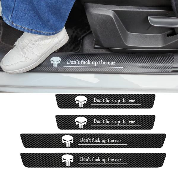 商品名: Aokdom カーボンファイバー 車のドア敷居プロテクター 5つのスタイルのエンブレムロゴデカール付き トラックや車のドアエッジガード用 傷防止 防水 ユニバーサルカーアクセサリー (スカル-4個) Aokdom 4 PCS Ca...