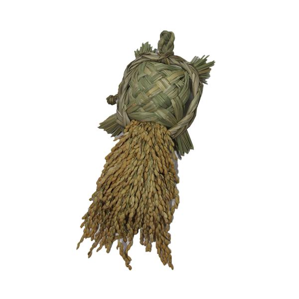 結婚式に米俵を使って出生体重と同じ重さで作成致します。結婚式でご両親に感謝の気持ちを込めて（自分が誕生した重さを再現）ご両親にプレゼントしてみてはいかがでしょうか？この米俵は中身のお米も蓋を開ければ簡単に取り出せますし、中身のお米を取り出し...